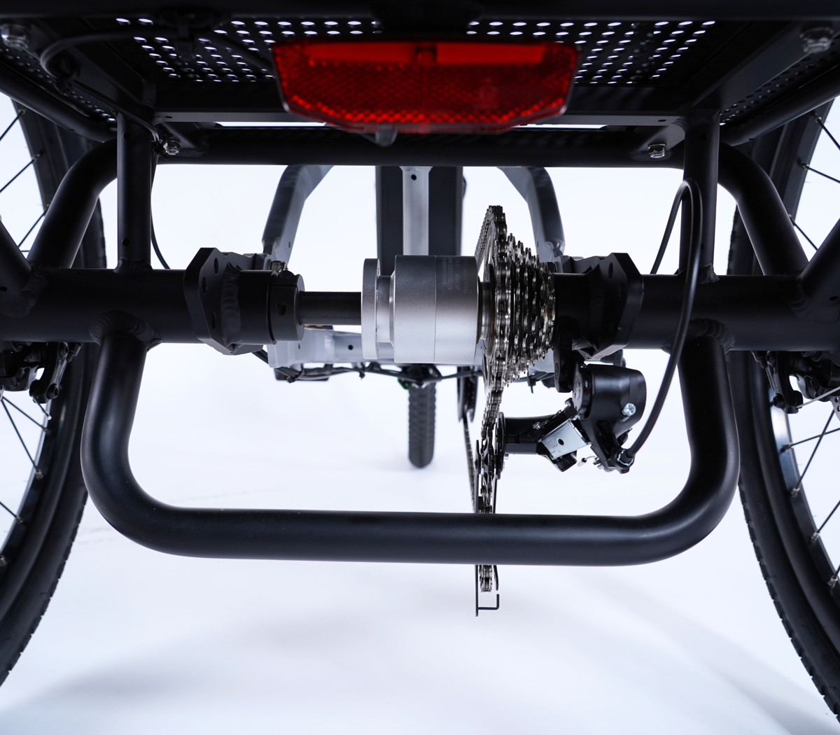 Tricycle adulte électrique "ESSENTIEL"